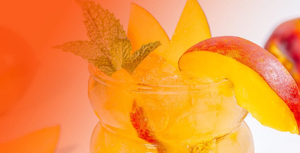 Kinky Peach Mango: Premium Flavored Vodka Liqueur